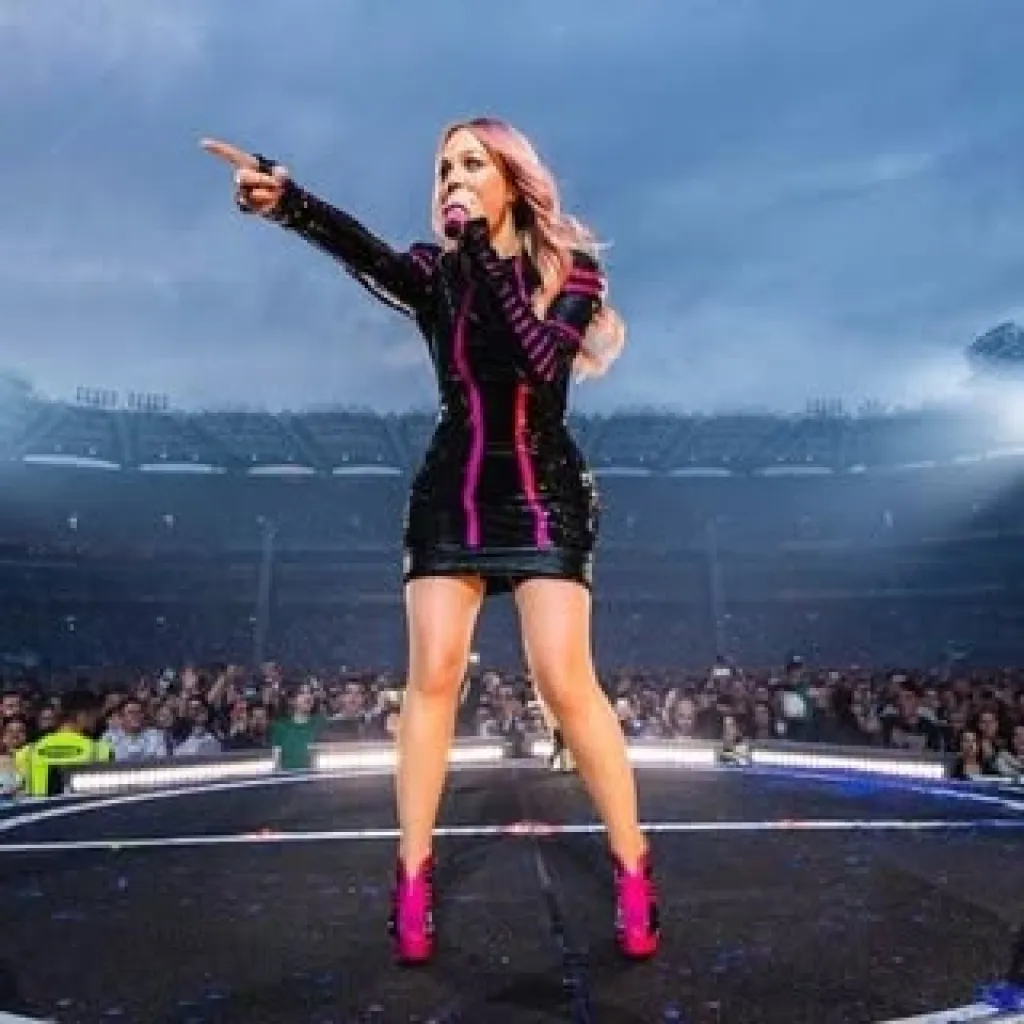 Emma Lee Bunton | Steckbrief & Infos - Negiyer