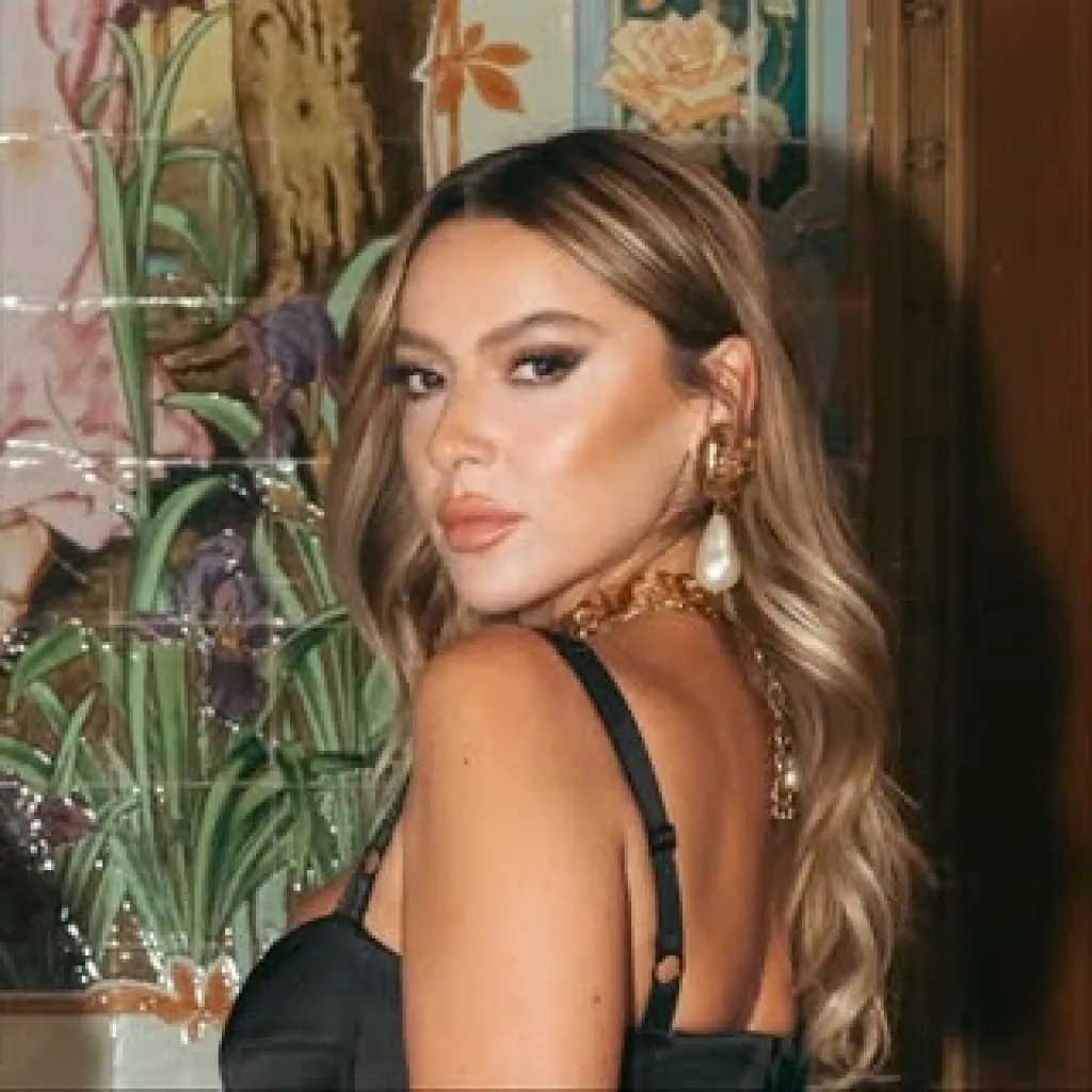 Hadise Açıkgöz | Steckbrief & Infos - Negiyer