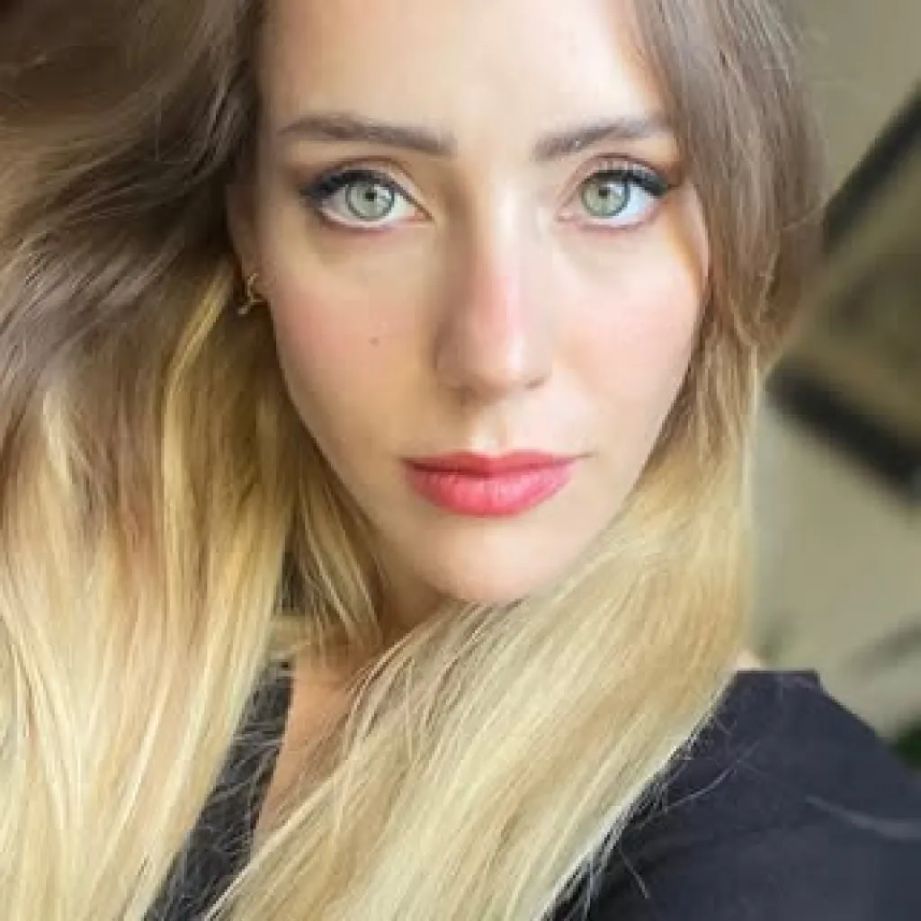 Melisa Akman | Steckbrief & Infos - Negiyer